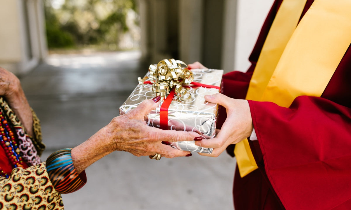 Unique Graduation Gifts To Wish Them Congrats - Cratejoy